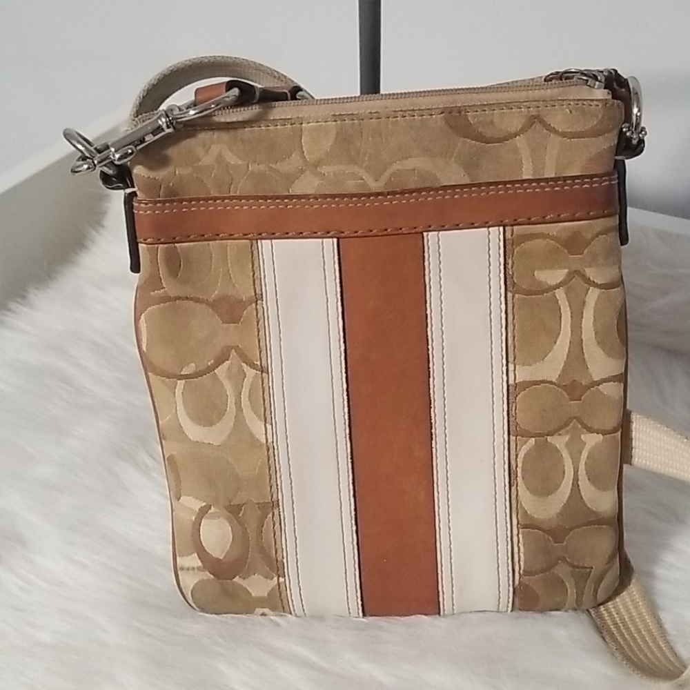 Coach Signature C Gold And Tan Crossbody Purse - Gem